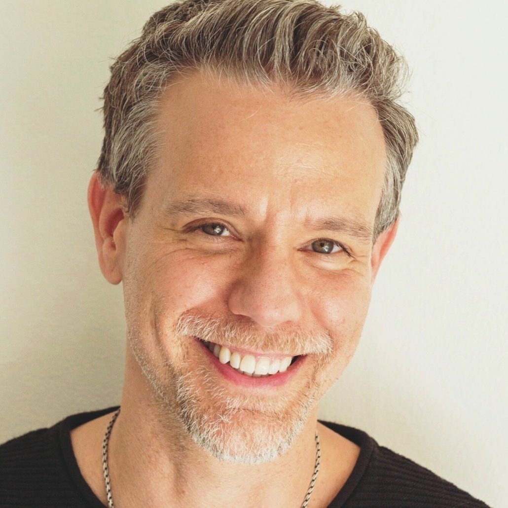 Adam Pascal - Discovering Broadway